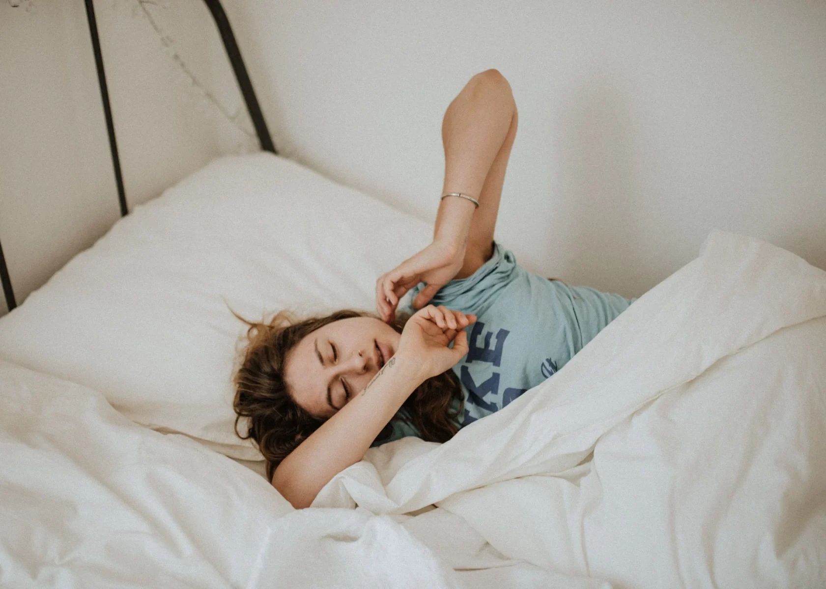 How To Wake Someone Up - DeviceMAG