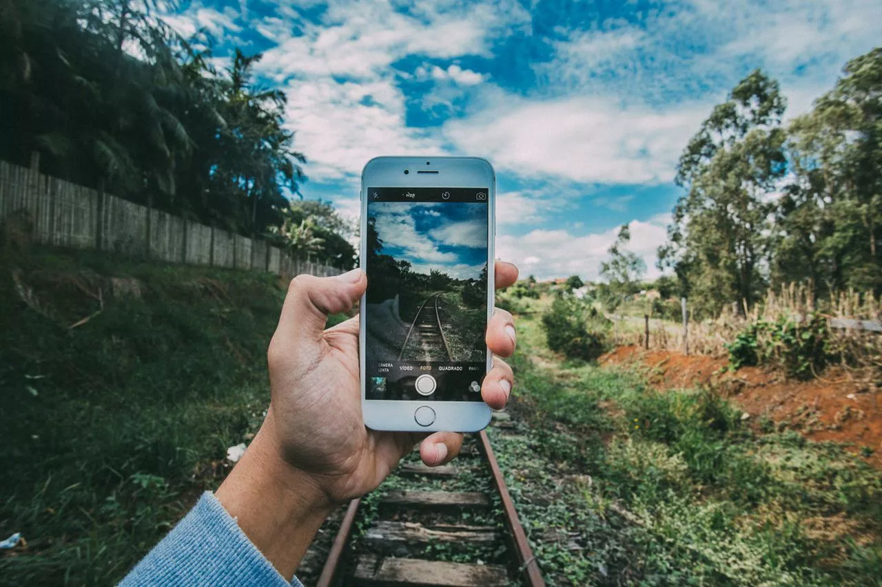 How To Edit Photos On iPhone To Look Professional? - DeviceMAG