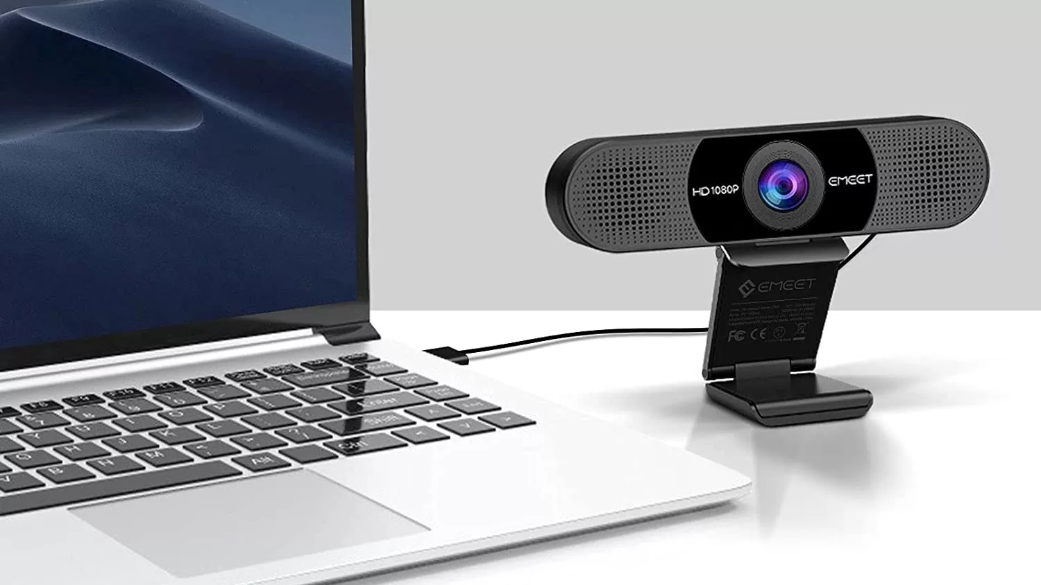 How to Connect External Video Camera With Your MacBook Air - DeviceMAG