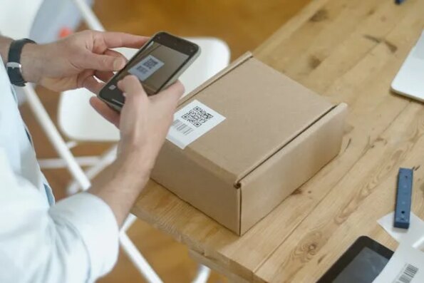 How to Scan Any QR Code With Your Apple Watch - DeviceMAG