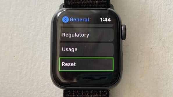 How Long Does It Take To Reset Apple Watch - DeviceMAG