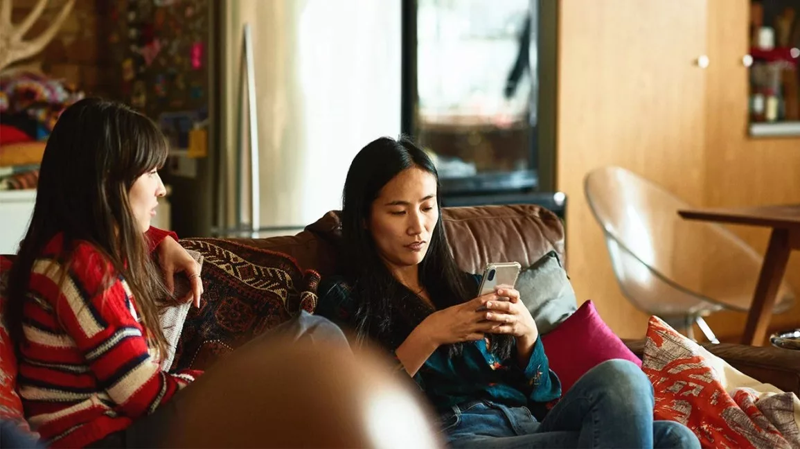 How to Reach Someone When Their Phone is On Silent? - DeviceMAG