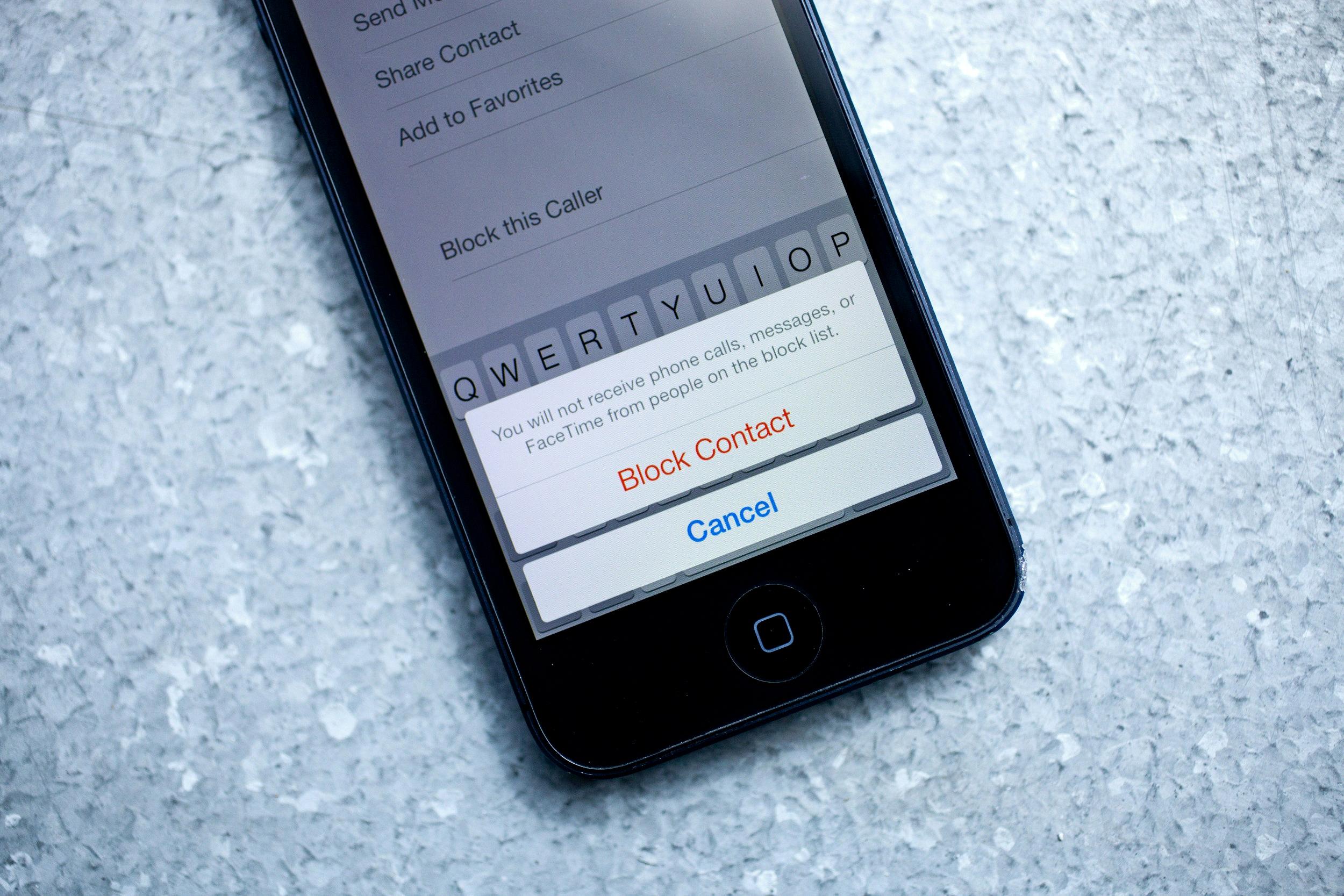 Can You Block Texts But Not Calls on Your Phone? - DeviceMAG